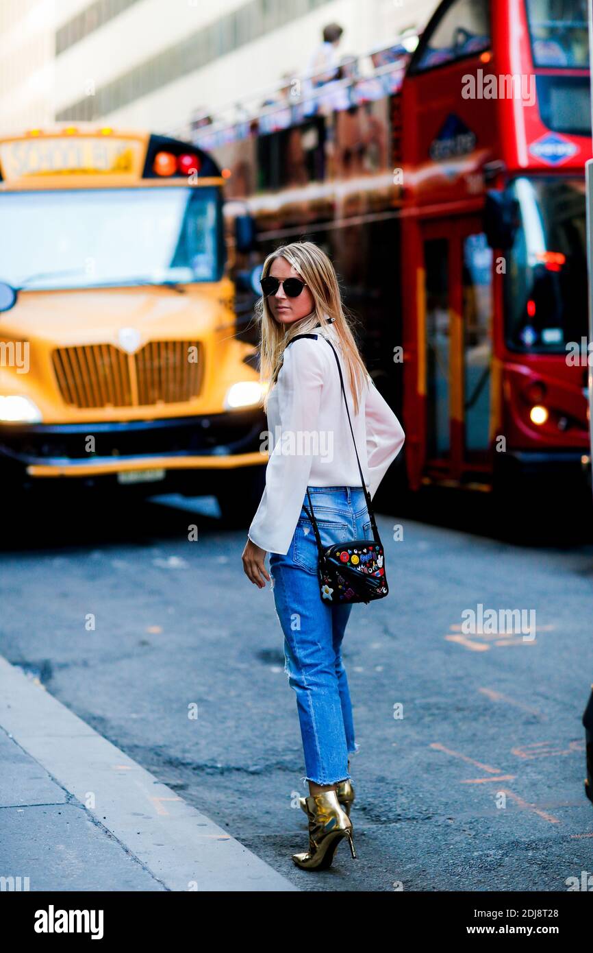 Street style, Emilie Higle arriving at Victoria Beckham Spring Summer ...