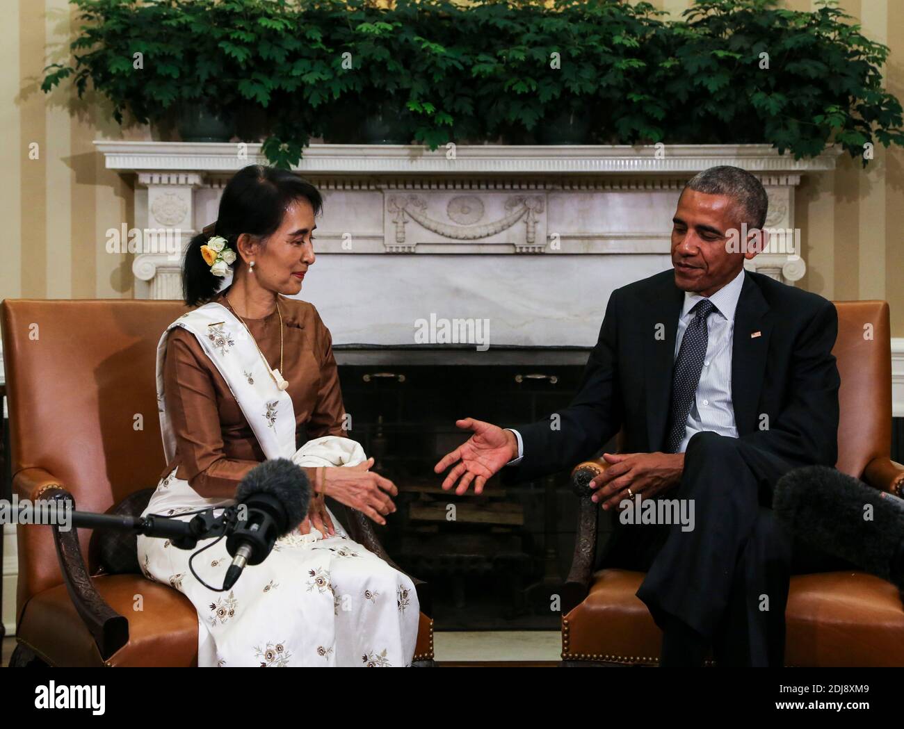 US President Barack Obama holds a bilateral meeting with State ...