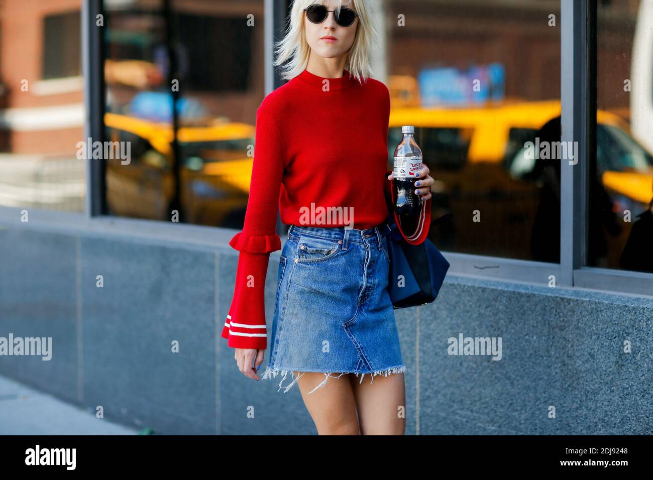 Street style, Linda Tol arriving at Boss Woman Spring Summer 2017 show ...