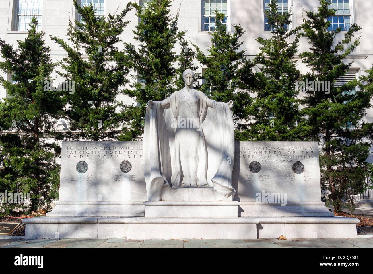 Washington DC, USA 11-29-2020: The founders monument: A marble monument ...