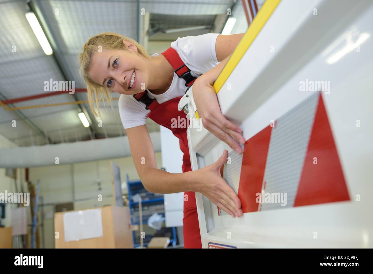 Aircraft engineer working on engine hi-res stock photography and images ...