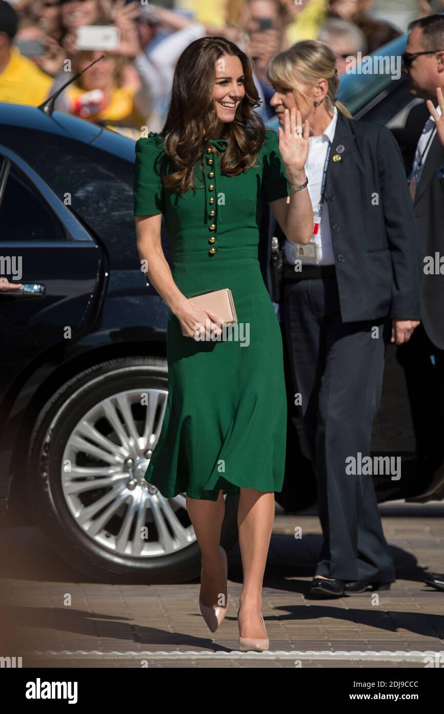 Portrait de kate middleton hi-res stock photography and images - Alamy
