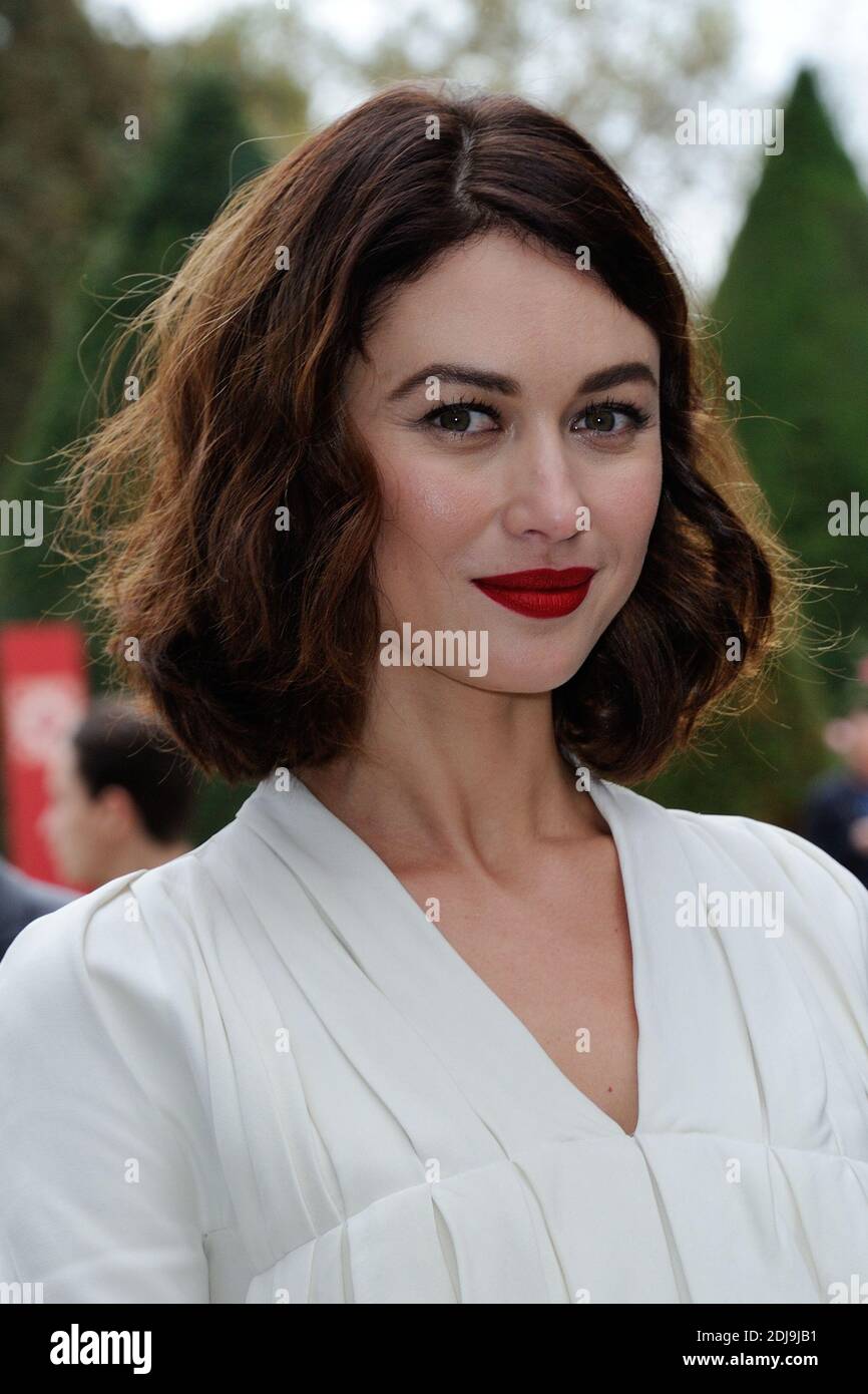 Olga kurylenko dior 2017 hi-res stock photography and images - Alamy