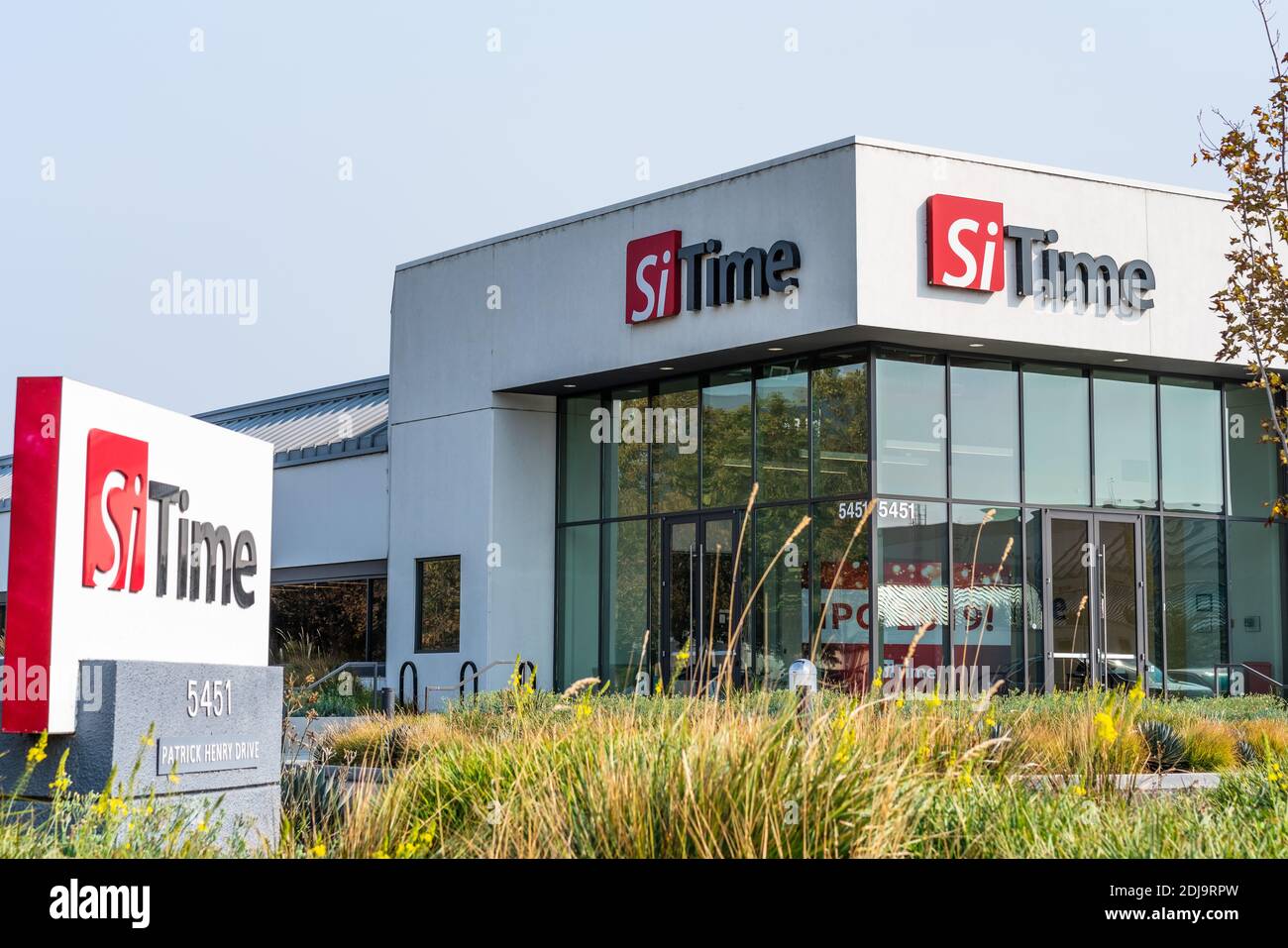 Oct 8, 2020 Santa Clara / CA / USA - SiTime headquarters in Silicon ...