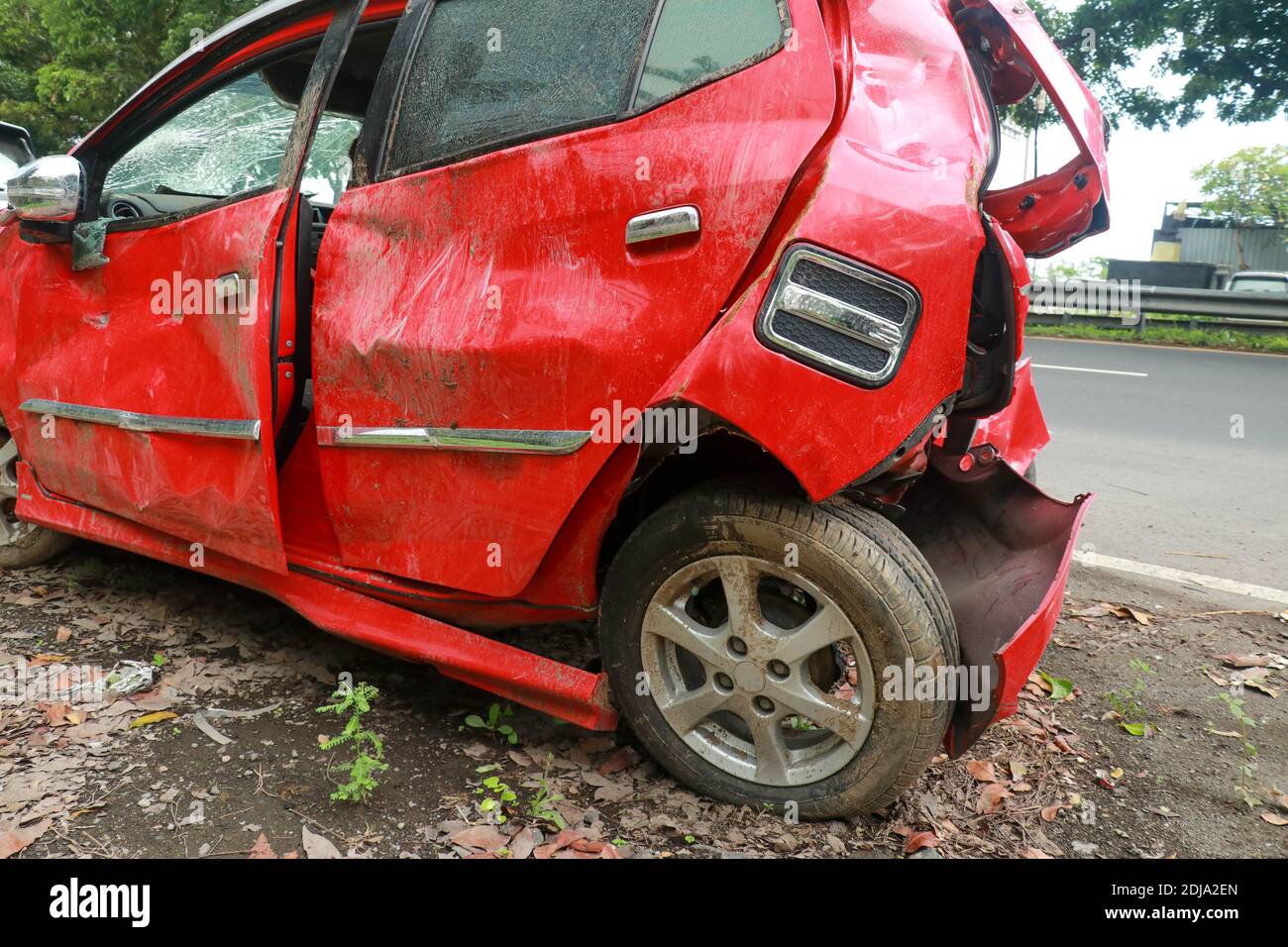 Wreck site objects hi-res stock photography and images - Alamy