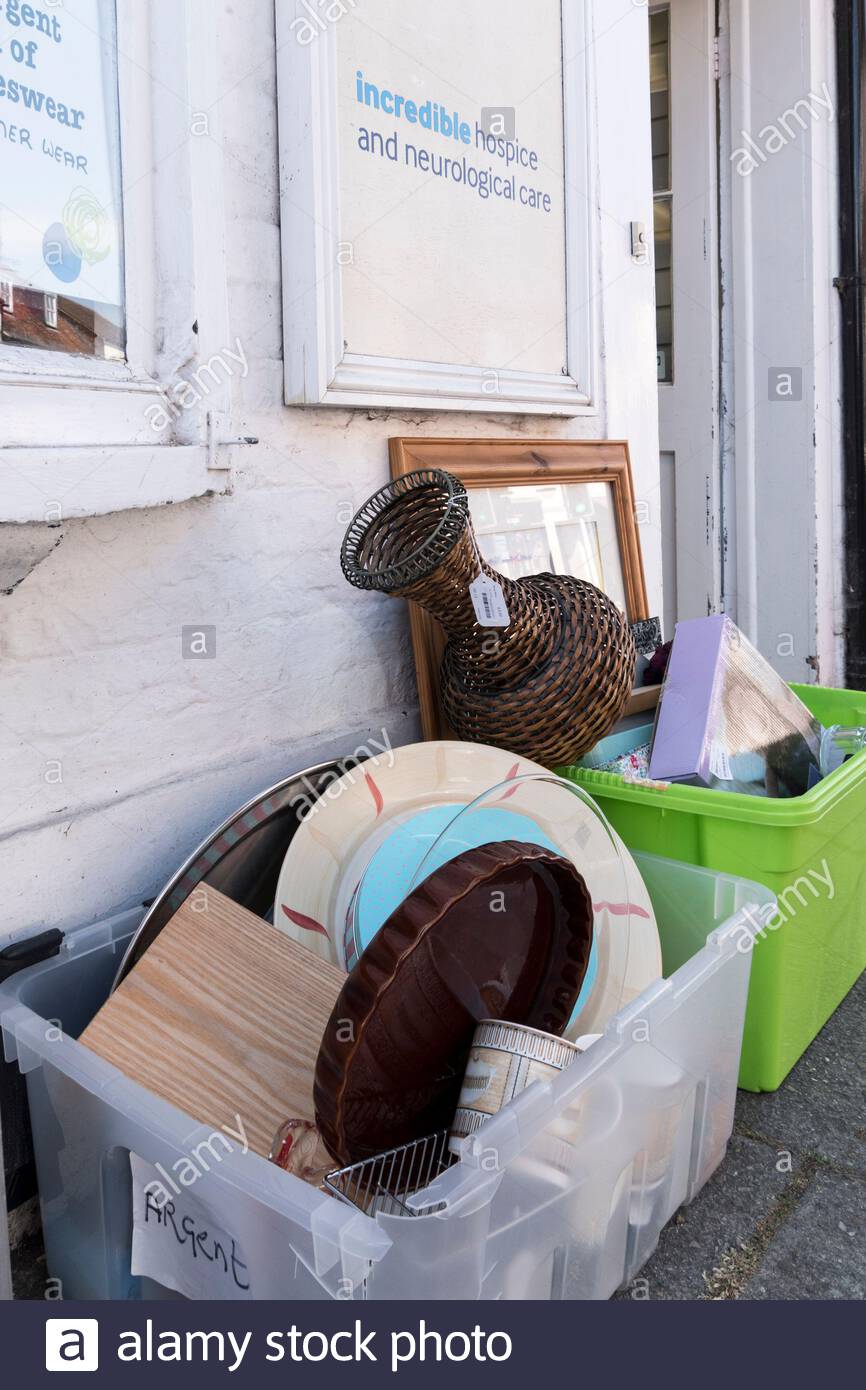 Secondhand Goods Store High Resolution Stock Photography and Images - Alamy