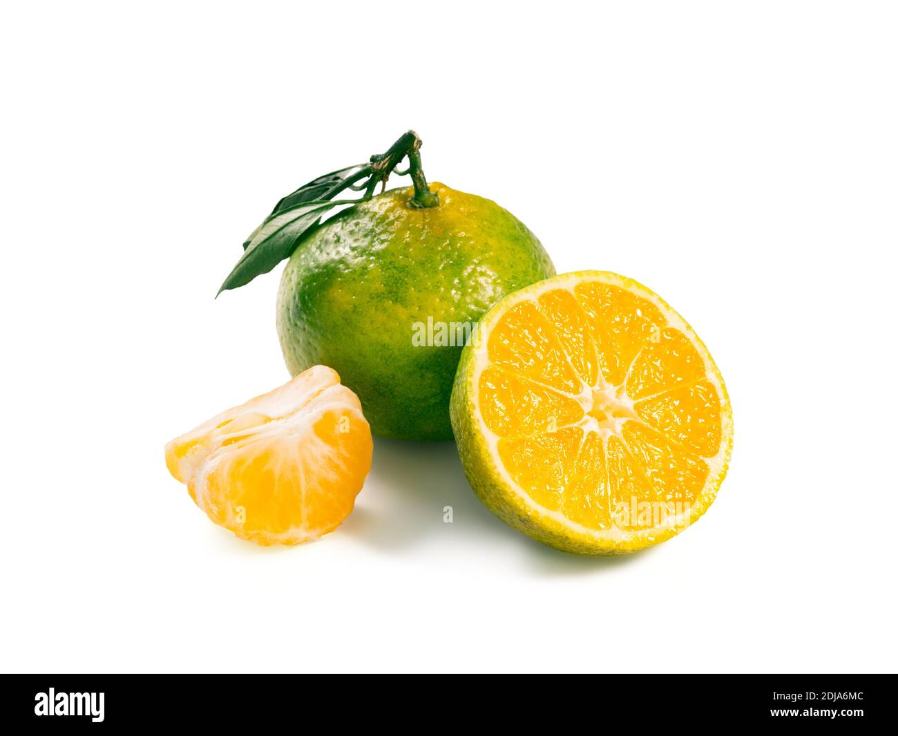 Green tangerine hi-res stock photography and images - Alamy