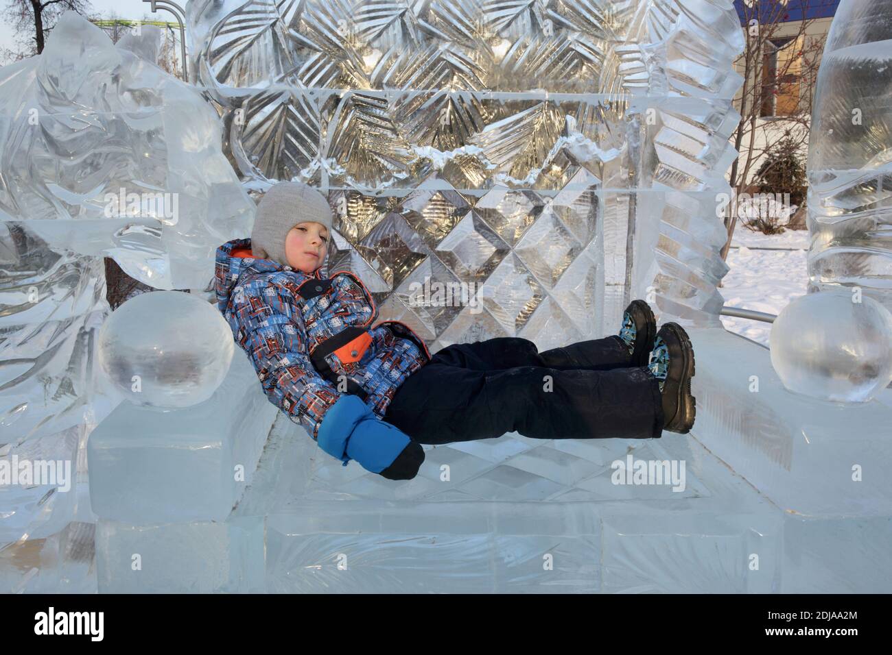 Frozen throne chair hi-res stock photography and images - Alamy