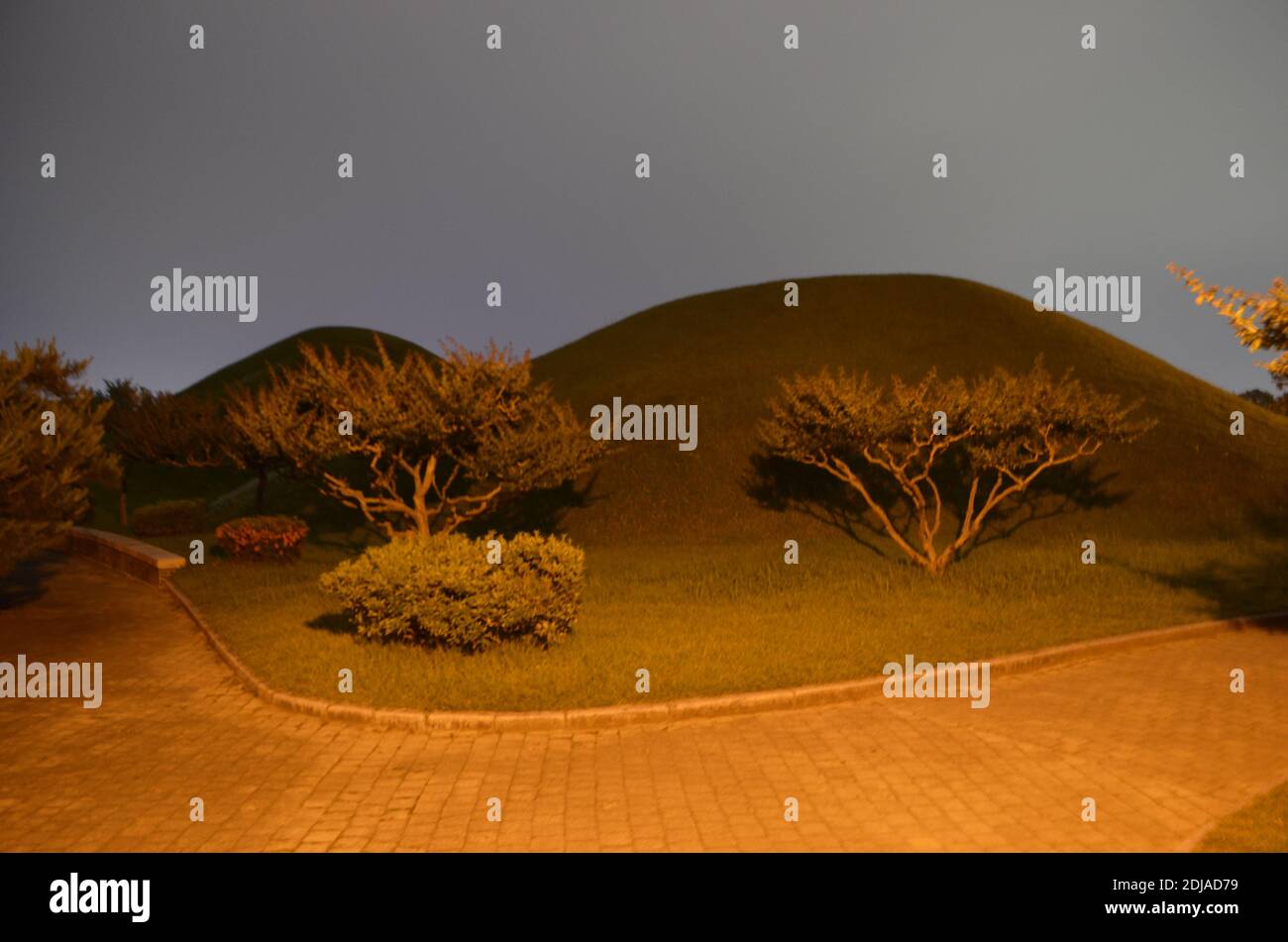 Ancient tumuli in the Tumuli Park (Daereungwon Tomb Complex), Gyeongju ...