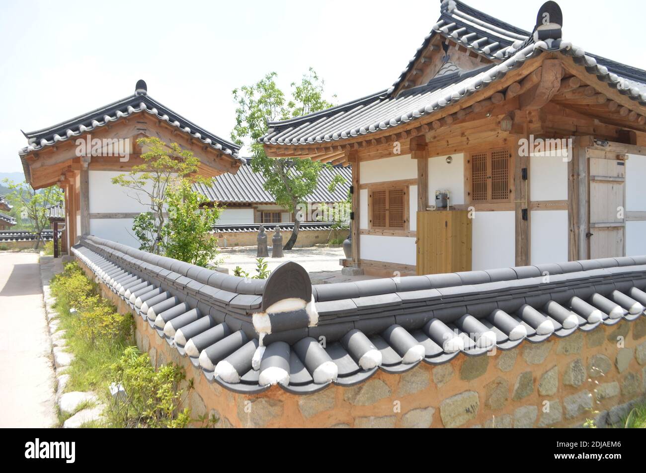 Hanok, traditional Korean houses from Gyochon traditional village ...