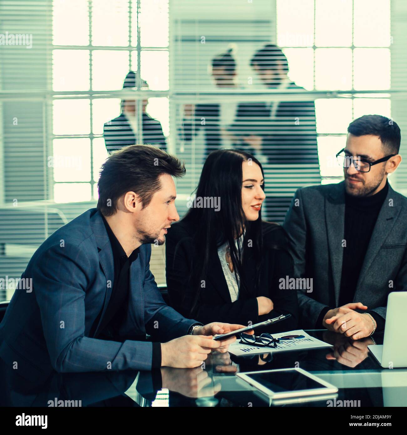Current meetings hi-res stock photography and images - Alamy