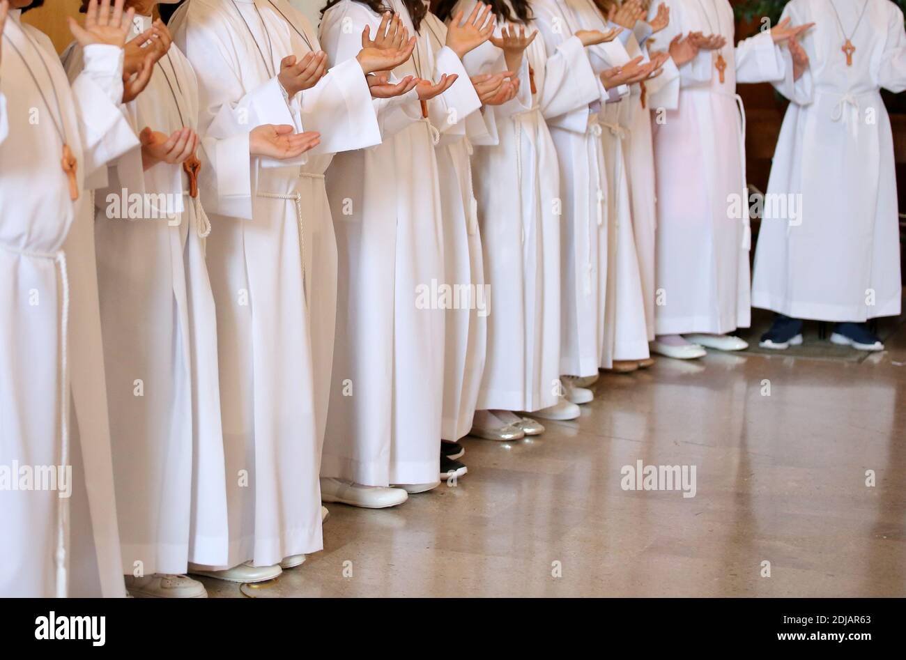 Priests performing rituals hi-res stock photography and images - Alamy