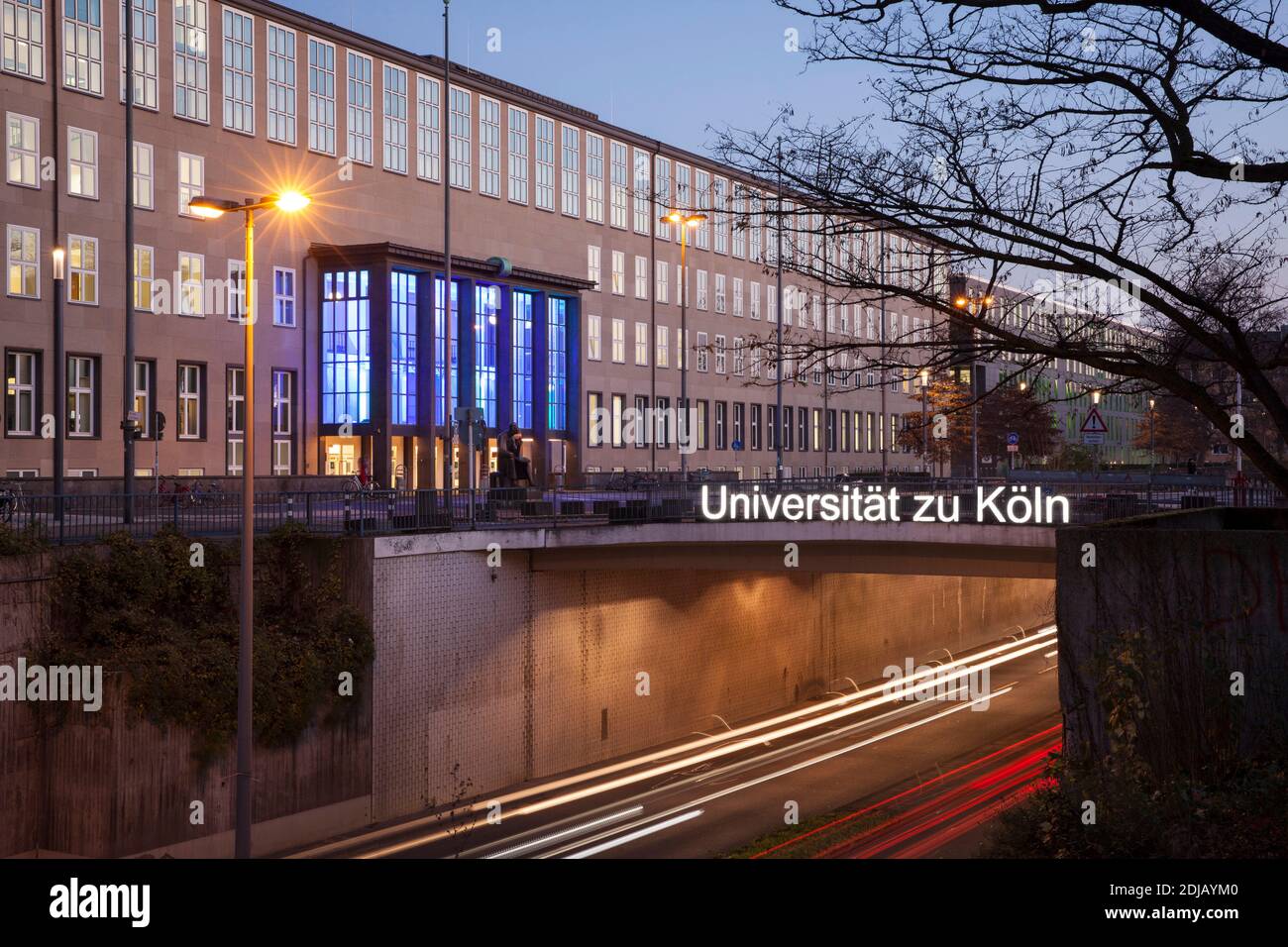 Universitaets campus hi-res stock photography and images - Alamy