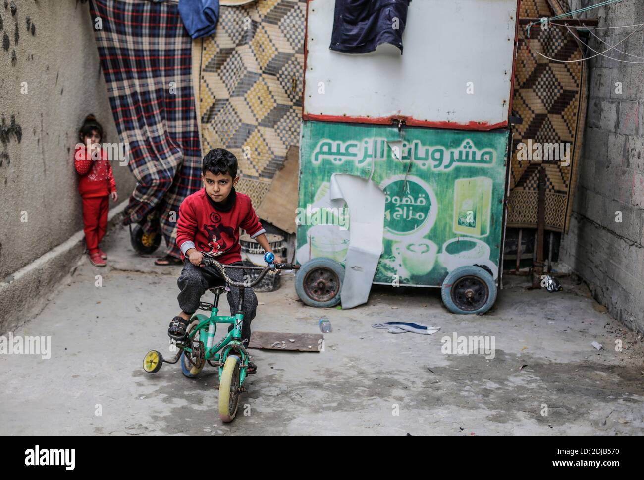 Gaza City, The Gaza Strip, Palestine. 14th Dec, 2020. Palestinian ...