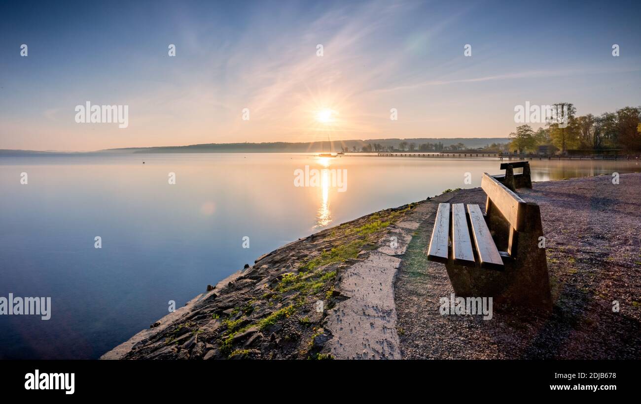 Ammersee am Morgen mit ganz viel Ruhe Stock Photo - Alamy