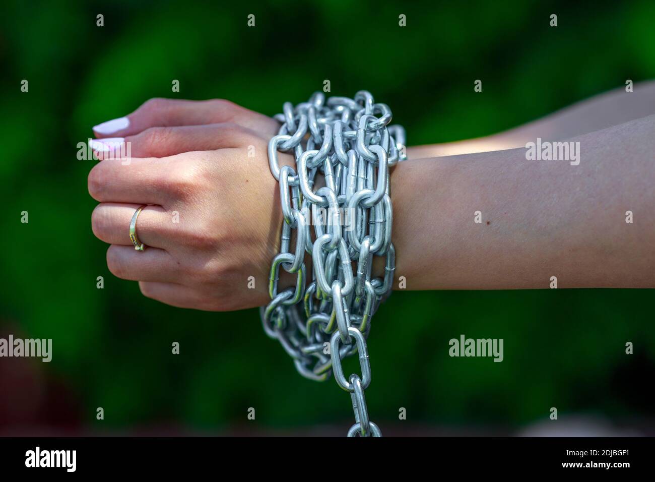 Limb chain hi-res stock photography and images - Alamy