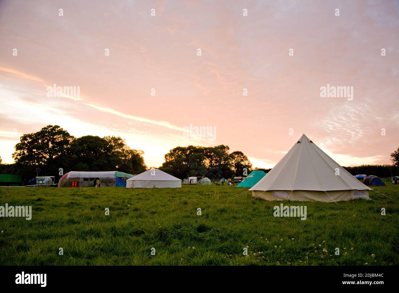 Camping uk festival hi-res stock photography and images - Alamy