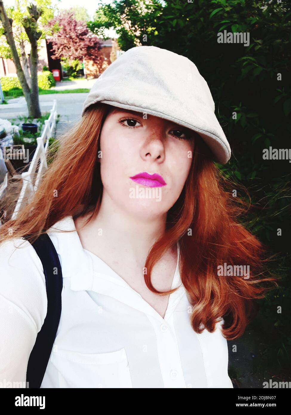 Woman wearing flat cap hi-res stock photography and images - Alamy