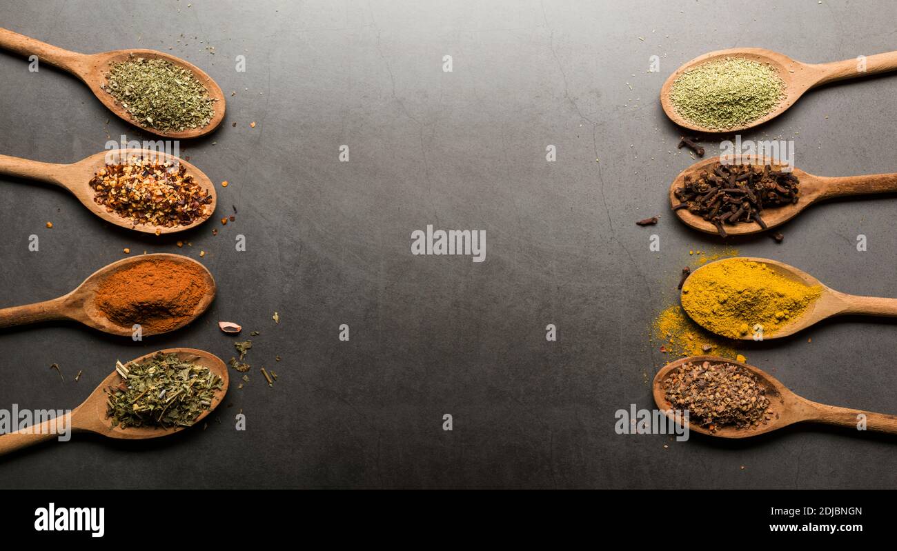 Herbs spices stone table hi-res stock photography and images - Alamy