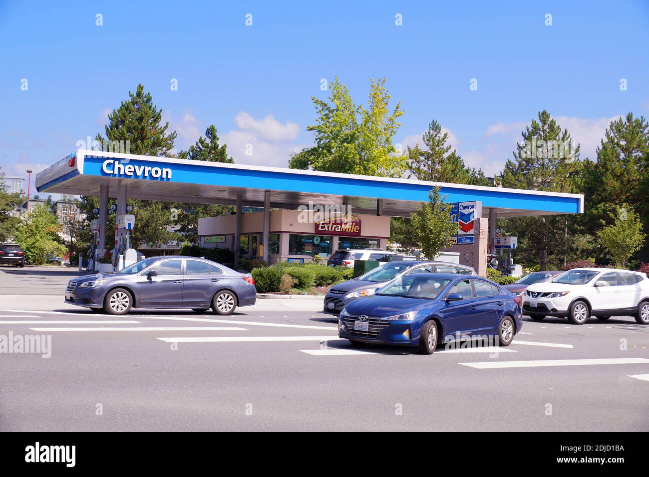Chevron gas station sign hi-res stock photography and images - Alamy