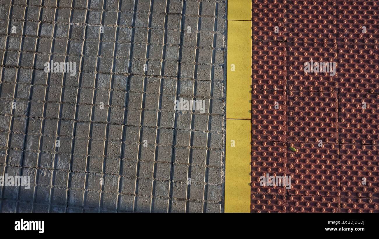 Asphalt floor tiles hi-res stock photography and images - Alamy