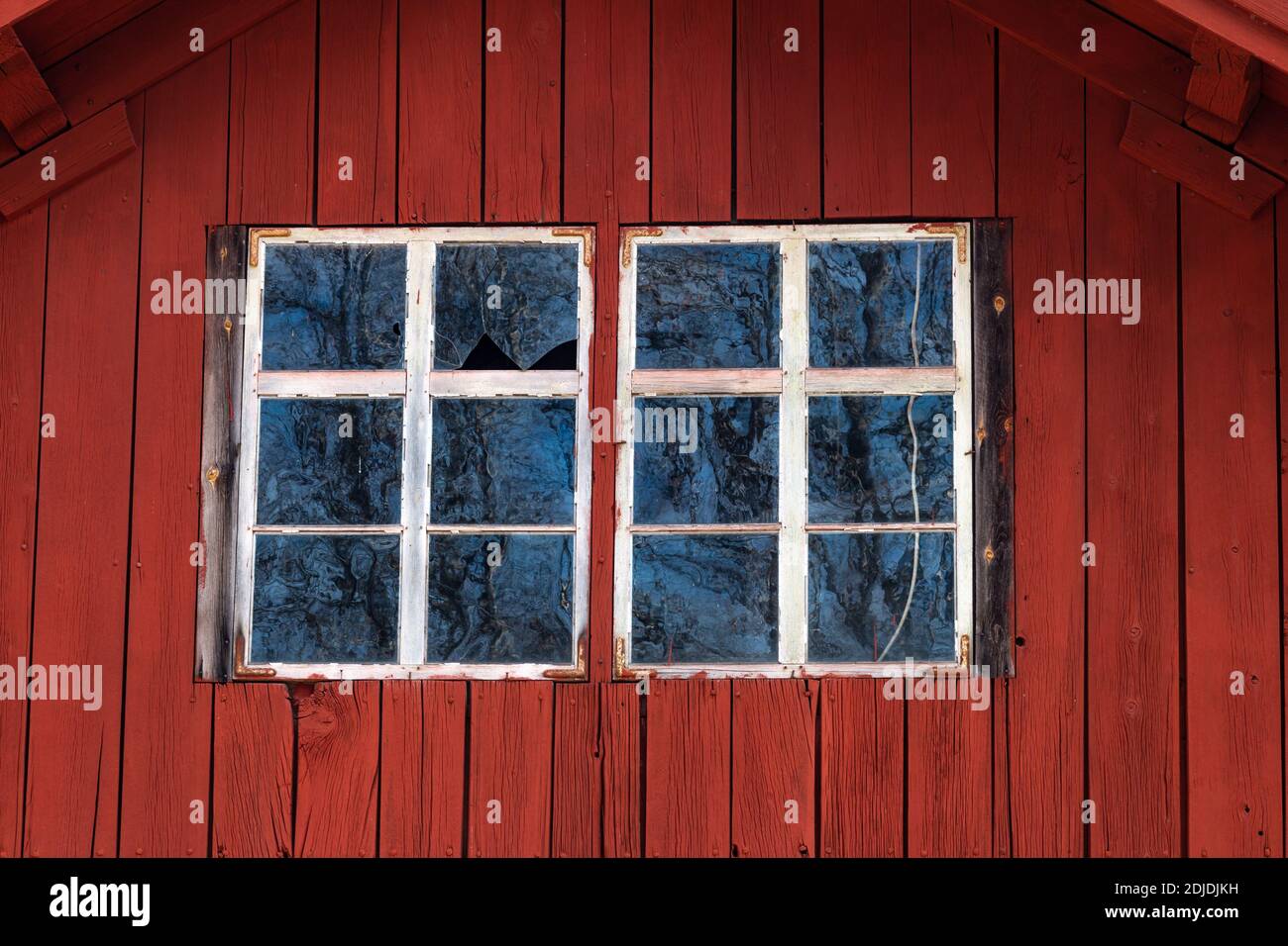 Full panes hi-res stock photography and images - Alamy