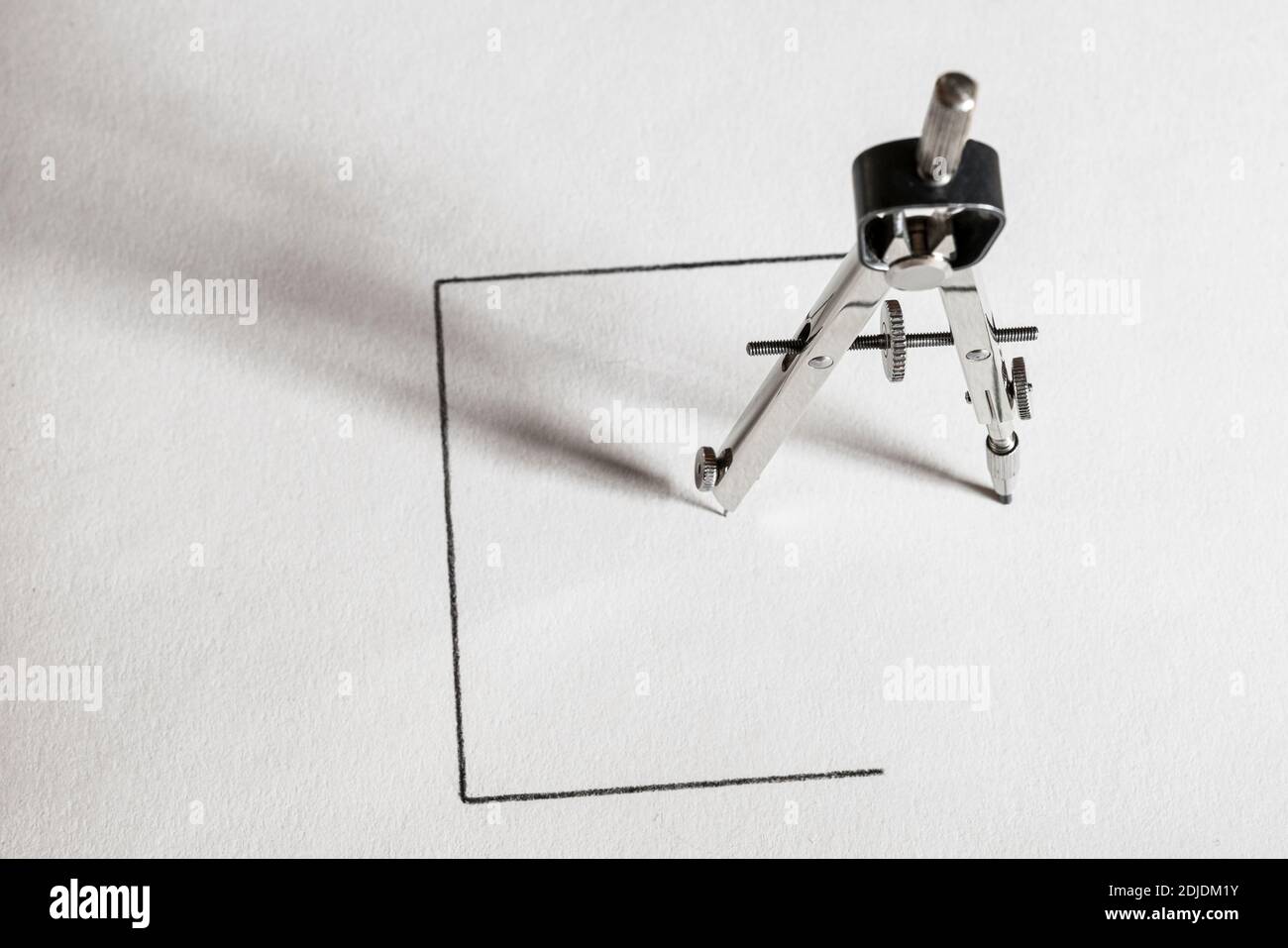 Circle drawing hi-res stock photography and images - Alamy