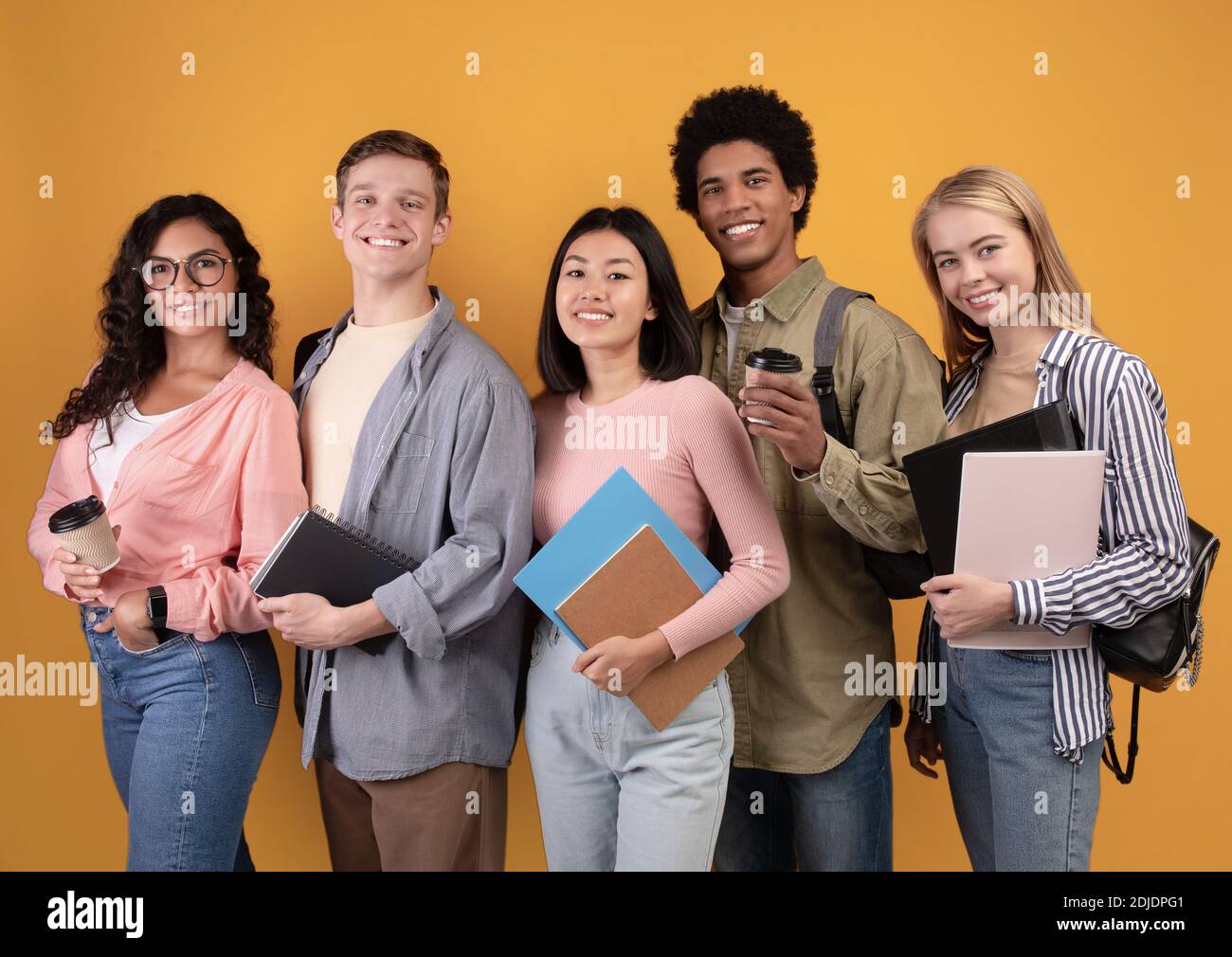 Knowledge sharing hi-res stock photography and images - Alamy