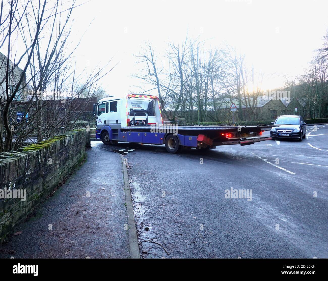 Lorry turning hi-res stock photography and images - Alamy