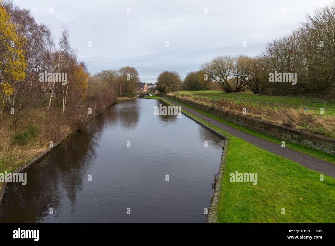 The Birmingham Canal at Smethwick Junction in Smethwick, Sandwell, West ...