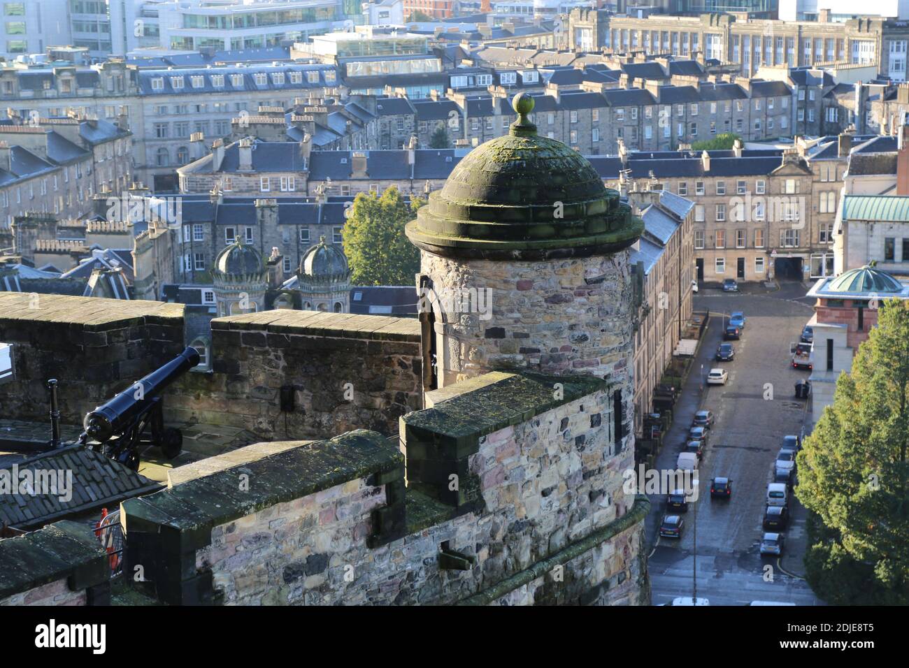 Edinburgh castle interior hi-res stock photography and images - Alamy