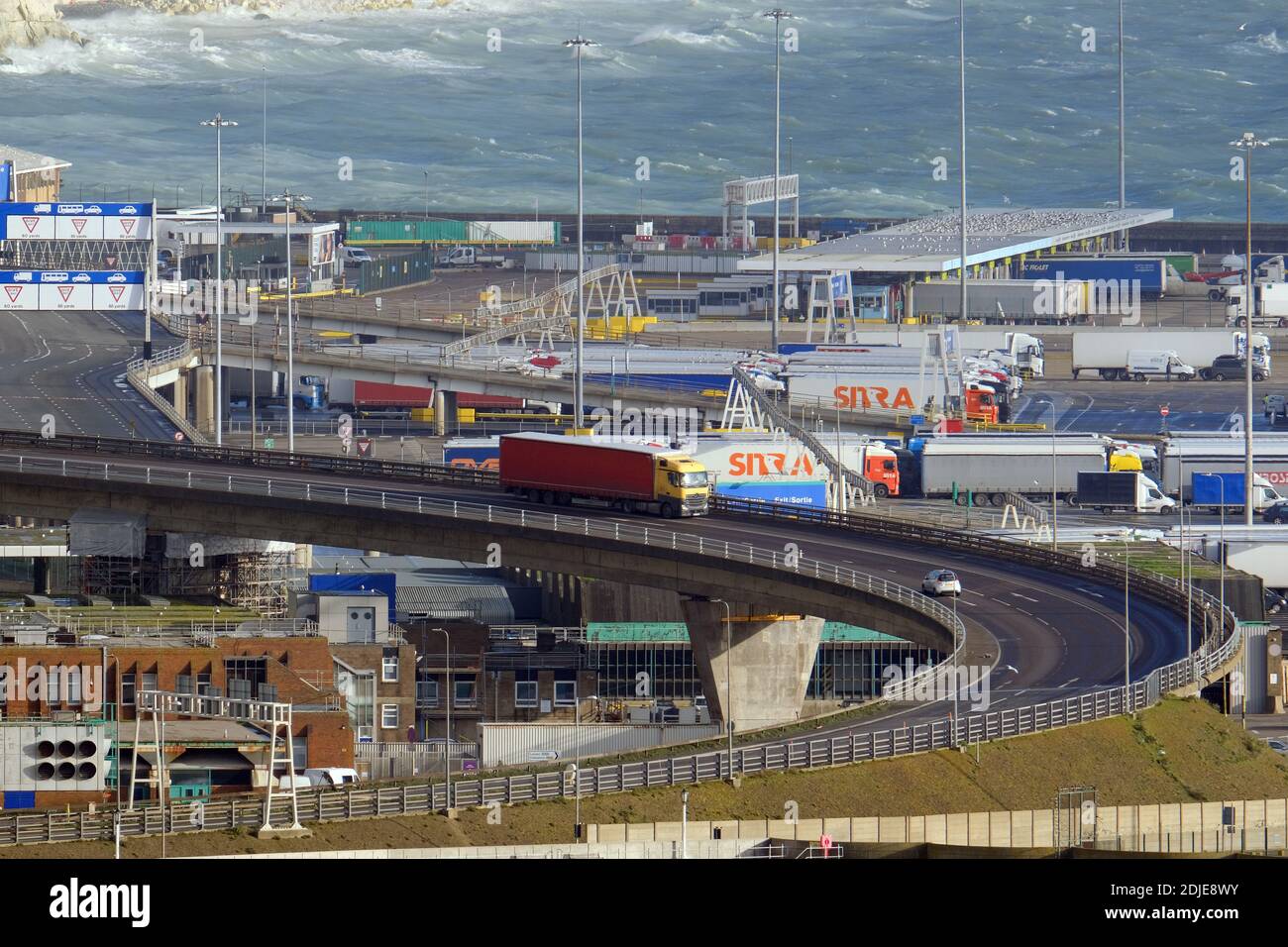 Dover Kent, UK. 14th Dec, 2020. On a week of continued Brexit talks ...