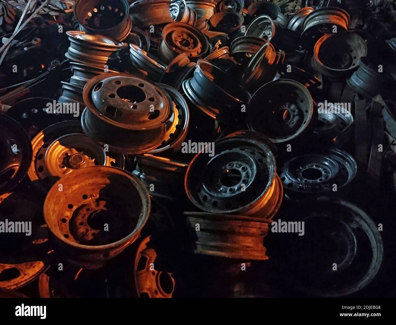 Full rims hi-res stock photography and images - Alamy