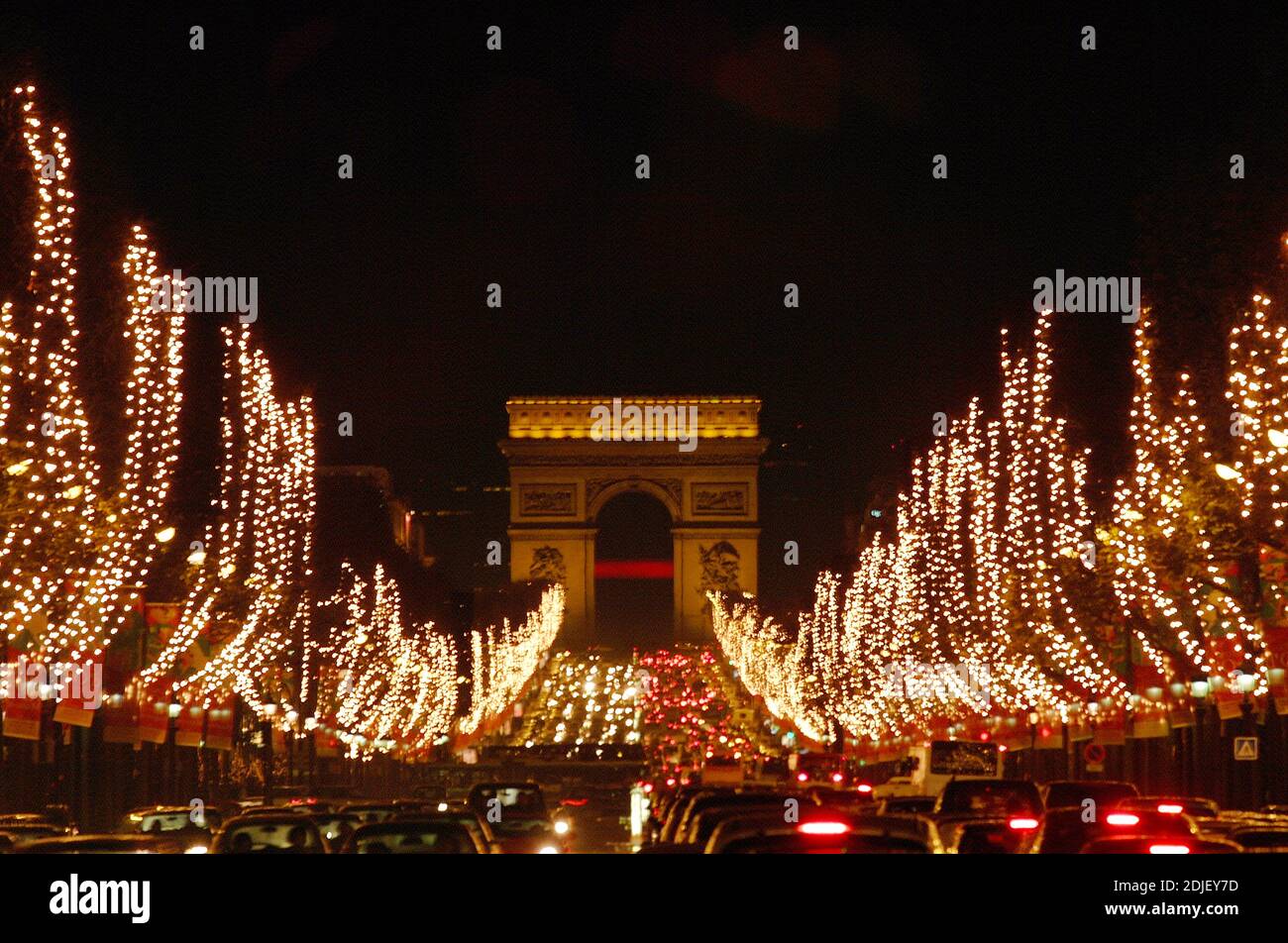 Christmas on Champs Elysees and Arc de Triomphe, Paris Stock Photo - Alamy