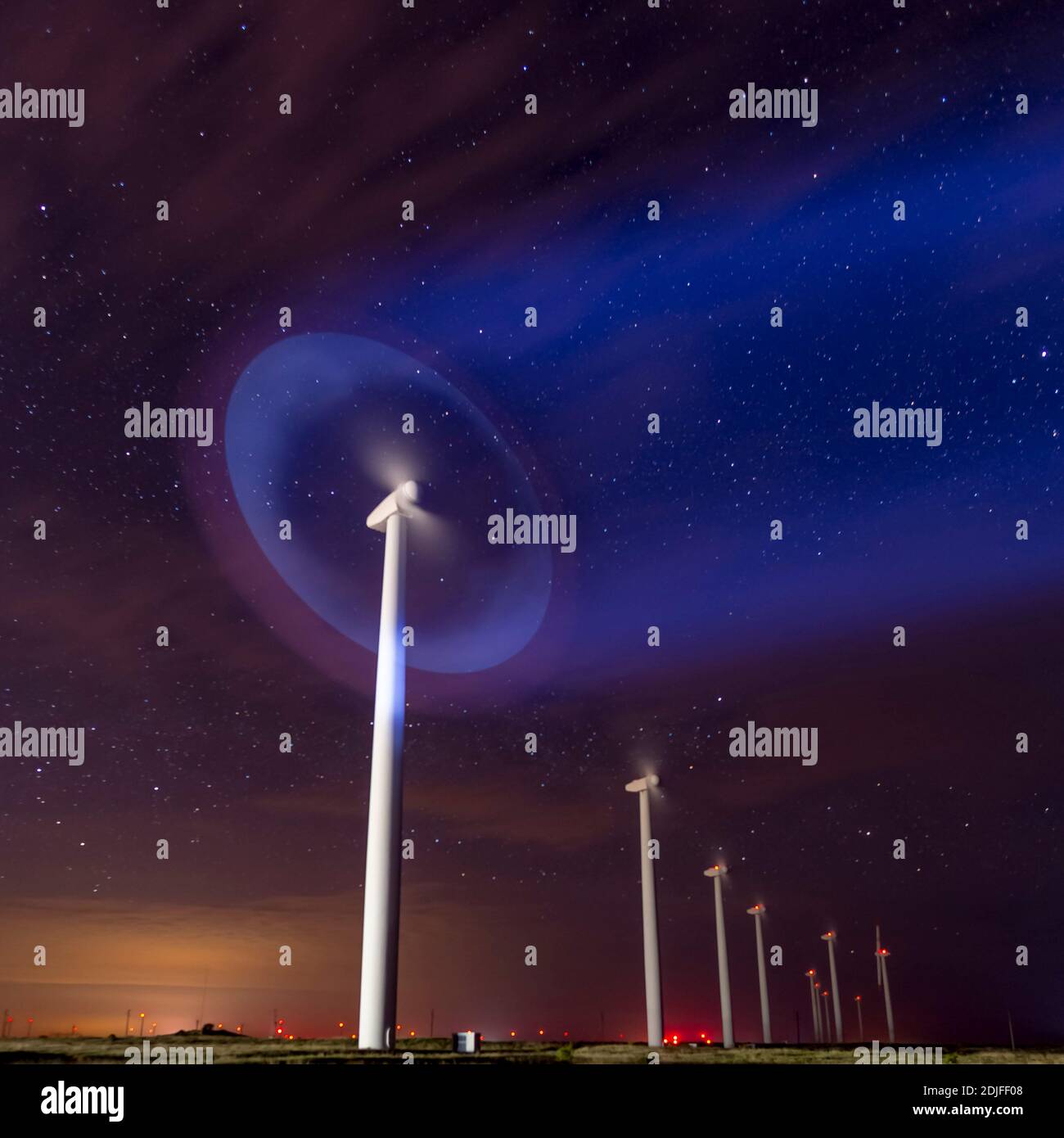 Star people alien hi-res stock photography and images - Alamy