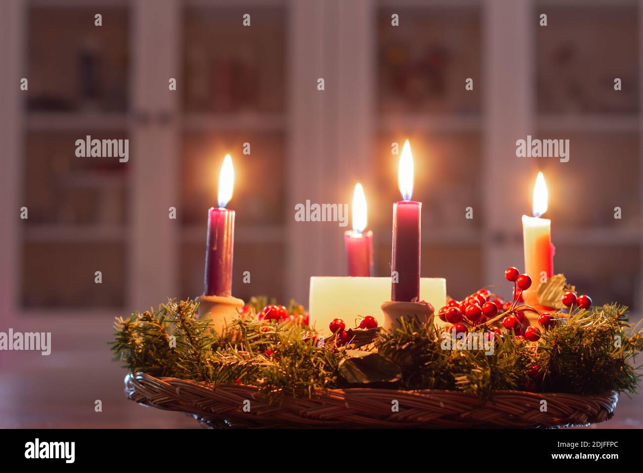Advent wreath hi-res stock photography and images - Alamy
