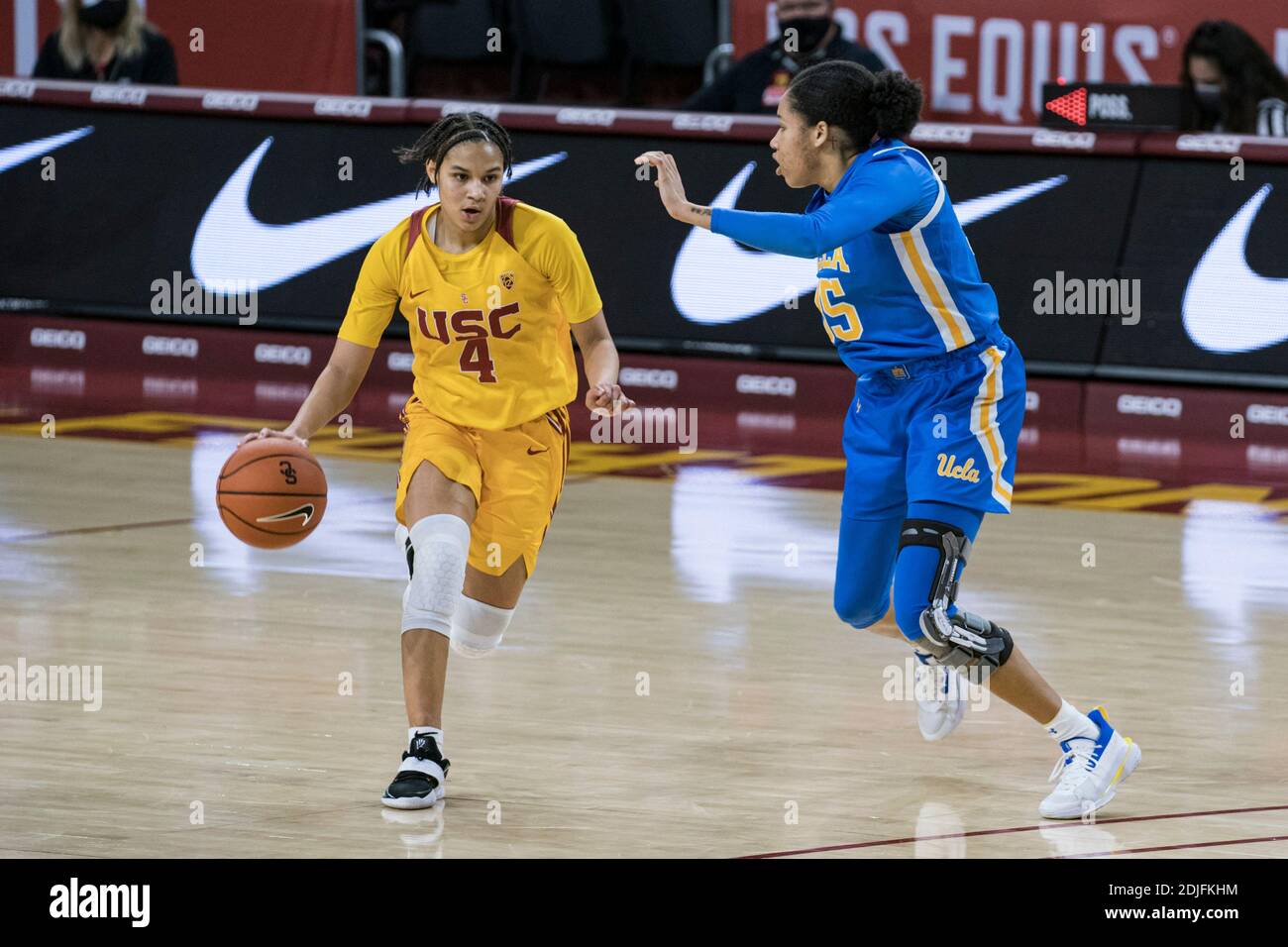 Ucla vs usc hi-res stock photography and images - Alamy