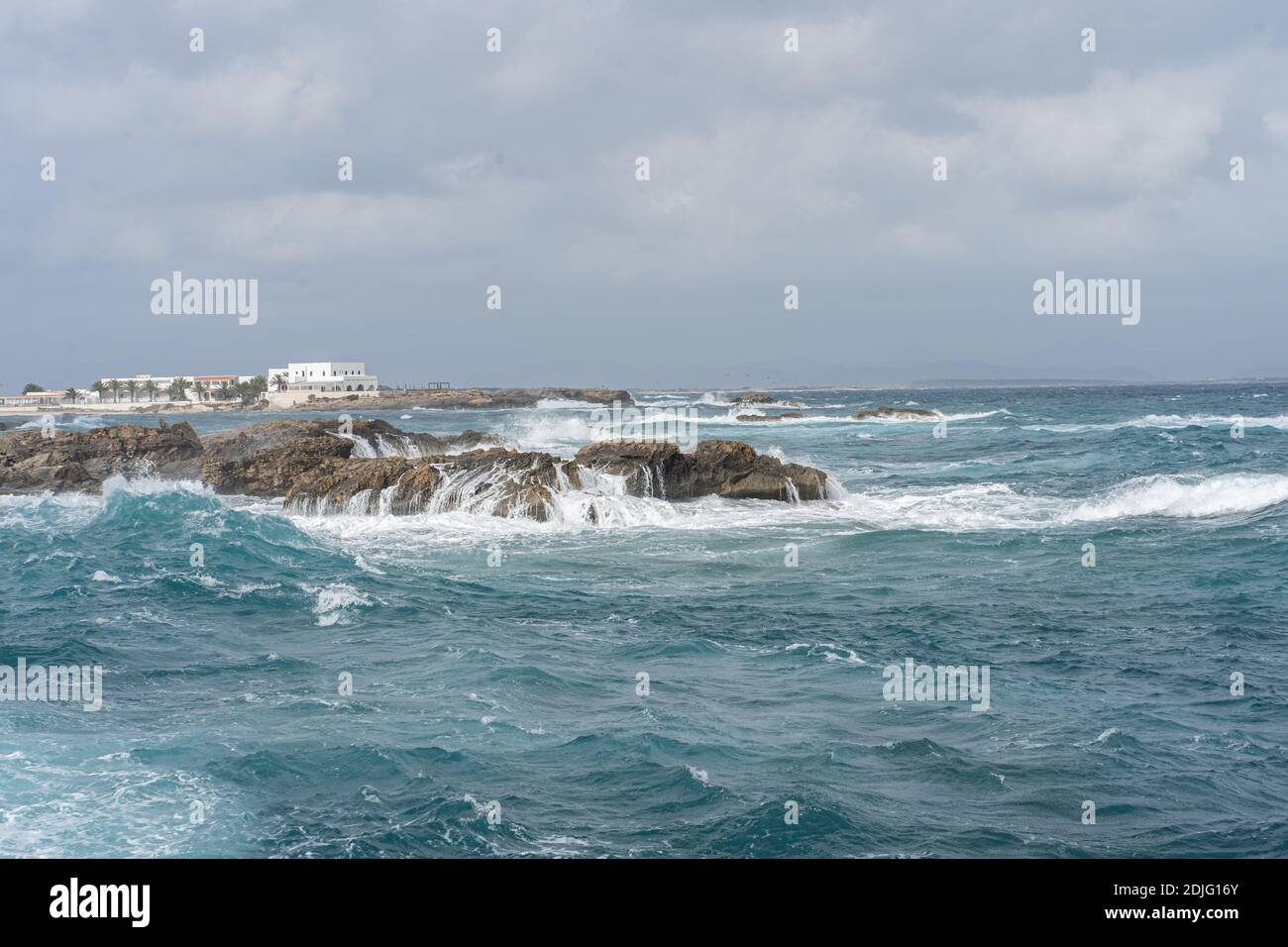 sea and white foam on windy day Stock Photo - Alamy