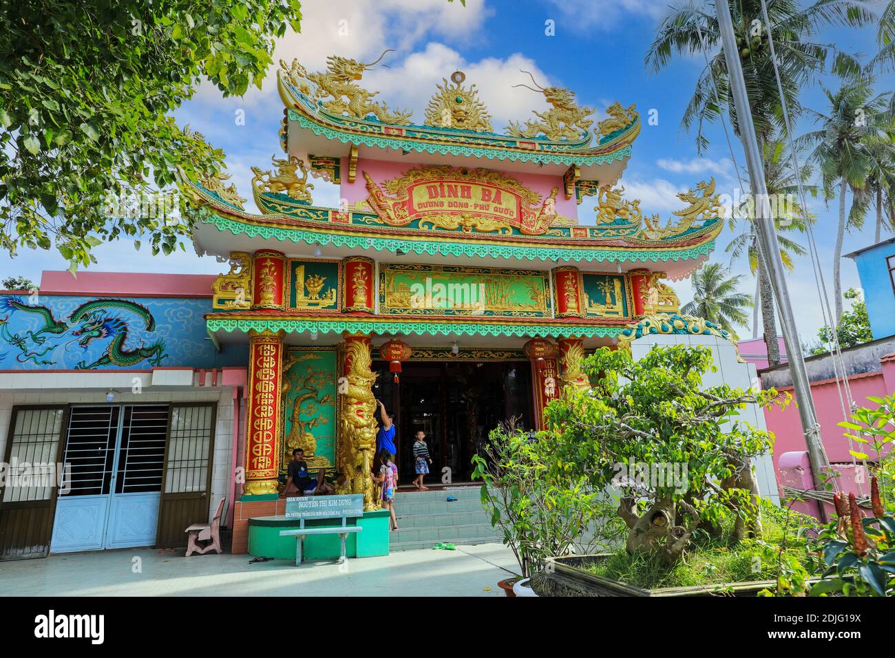 Dinh ba temple hi-res stock photography and images - Alamy