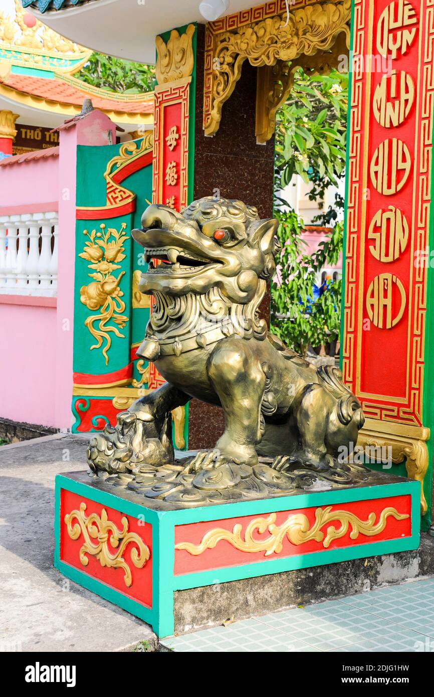 A lion at the Main entrance to the Dinh Ba Temple, Duong Dong, Phu Quoc ...