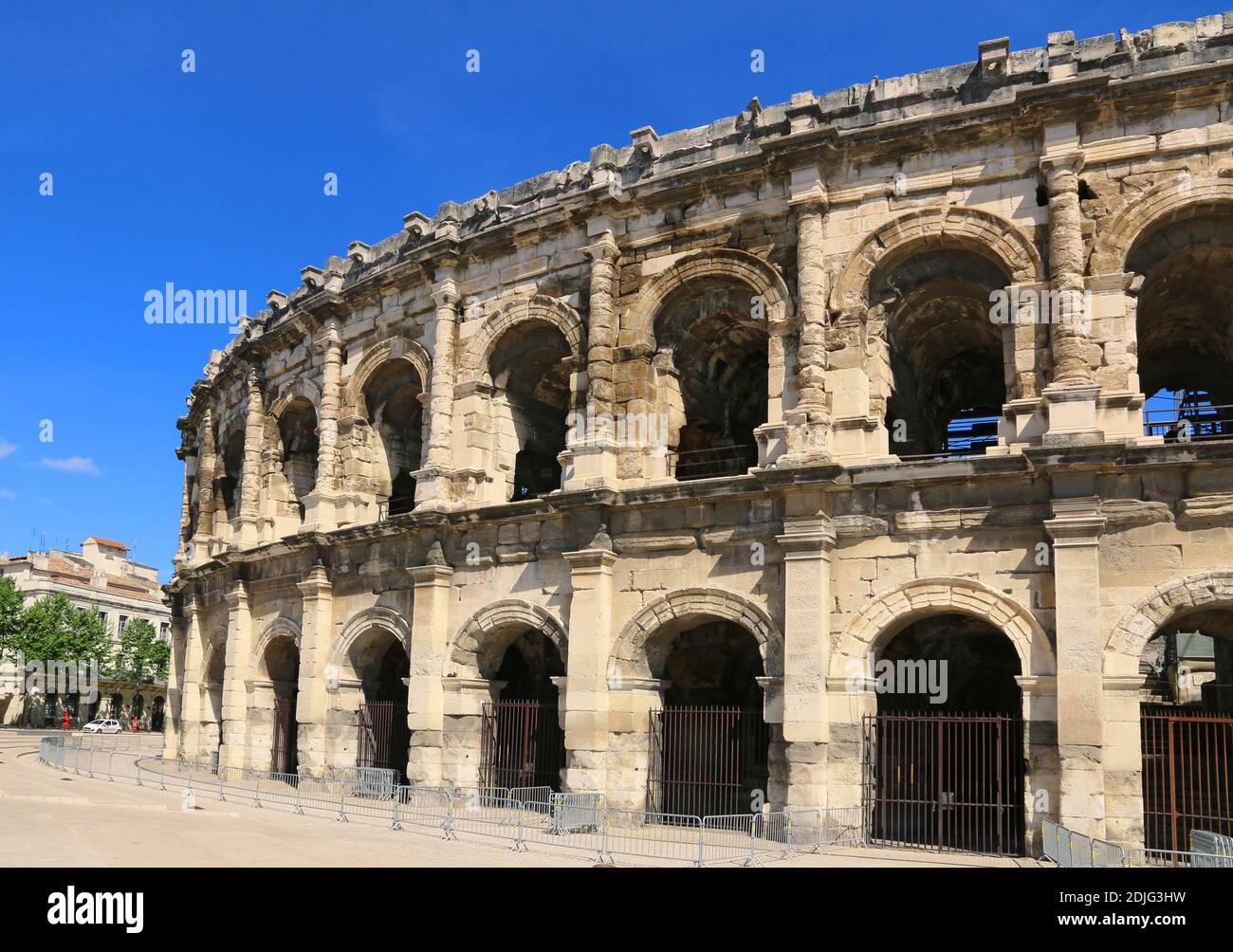 Arenes nimes hi-res stock photography and images - Alamy