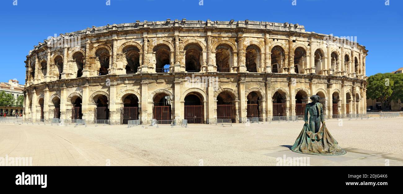 Arenes nimes hi-res stock photography and images - Alamy