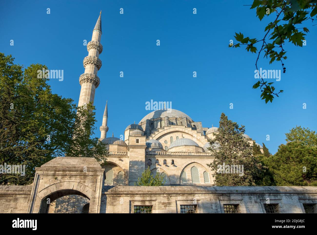 The Suleymaniye Mosque is an Ottoman imperial mosque in Istanbul ...