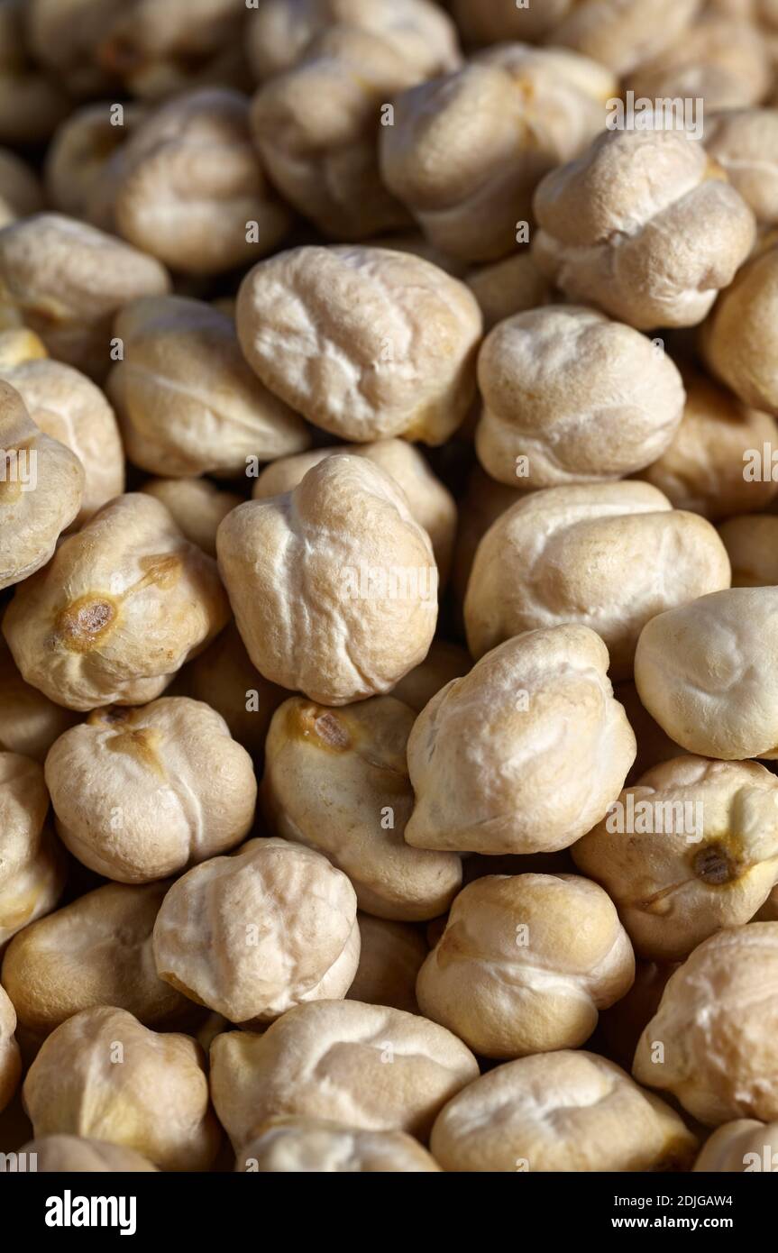 Raw chickpea hi-res stock photography and images - Alamy