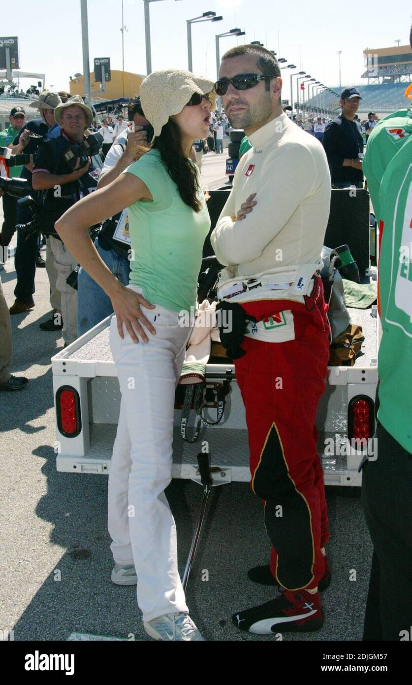 Ashley Judd joins Scottish racing driver husband Dario Franchitti at ...