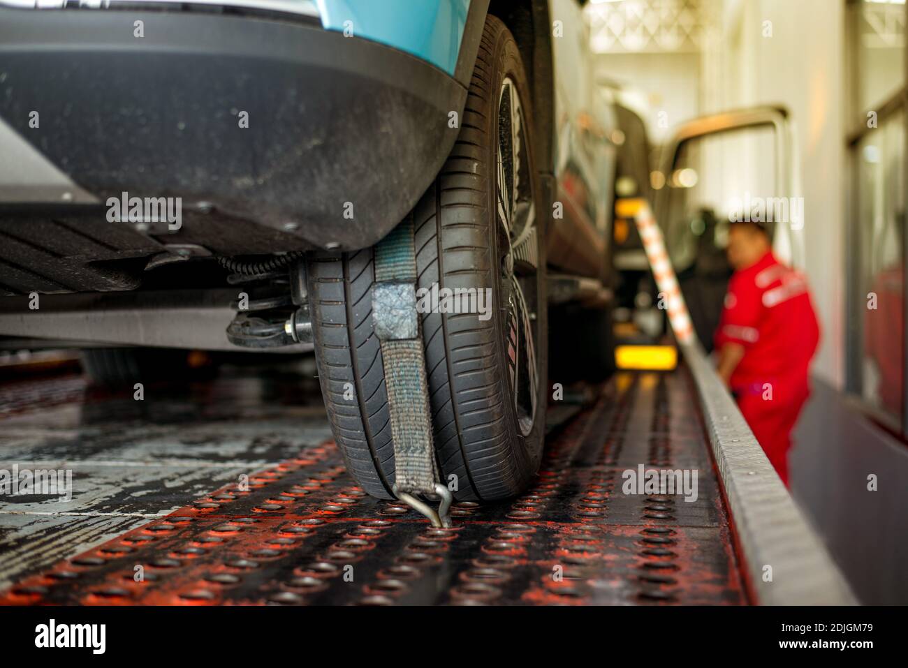 Rescue garage hi-res stock photography and images - Alamy