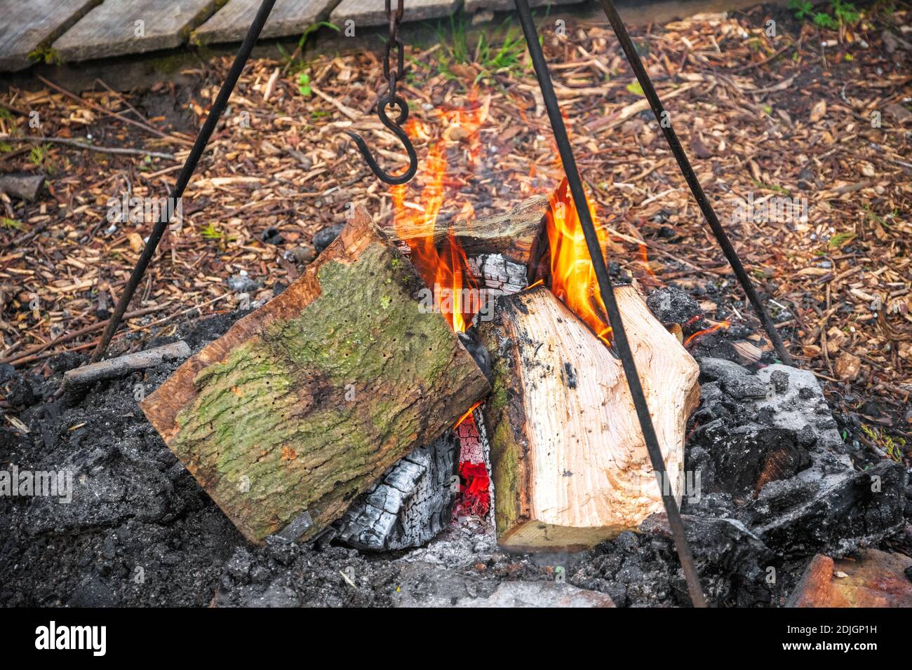 Burn campfire hi-res stock photography and images - Alamy