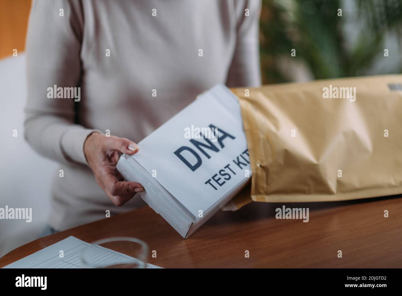 Text envelope medical hi-res stock photography and images - Alamy