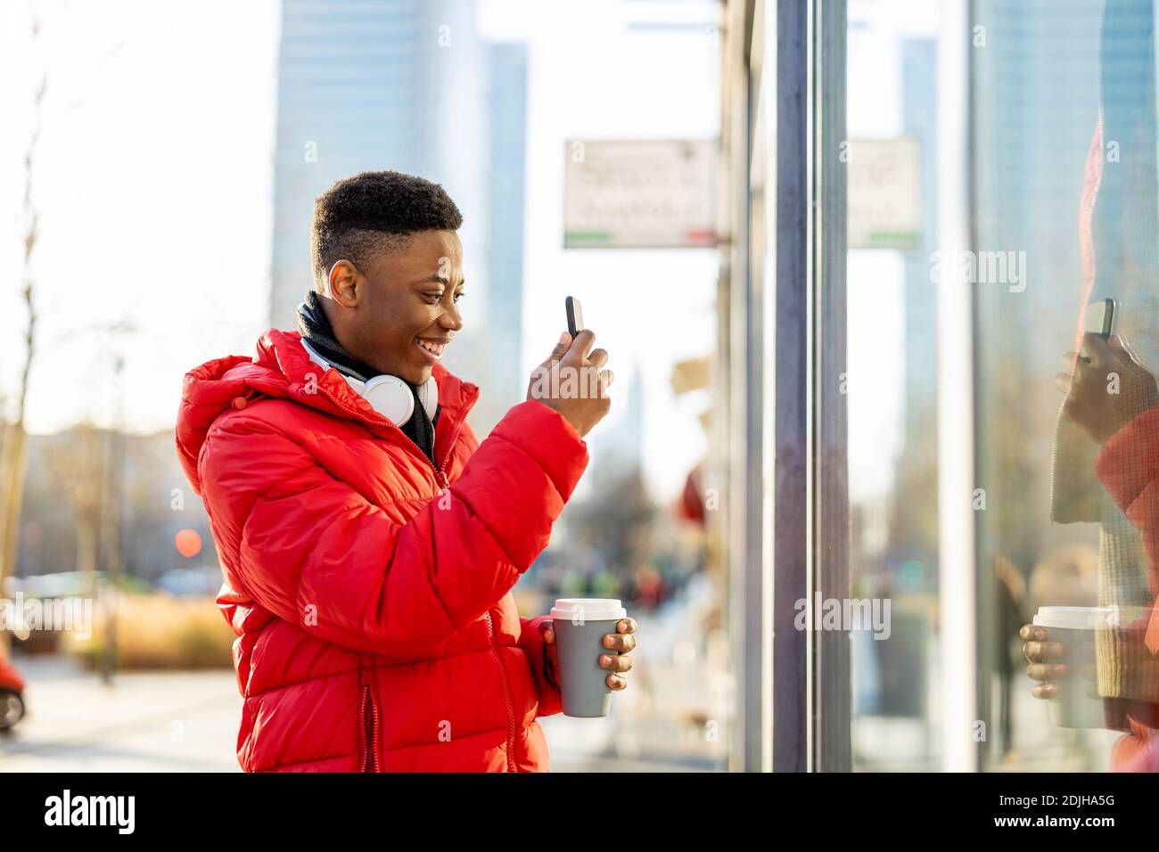 Fall cool day city street hi-res stock photography and images - Alamy