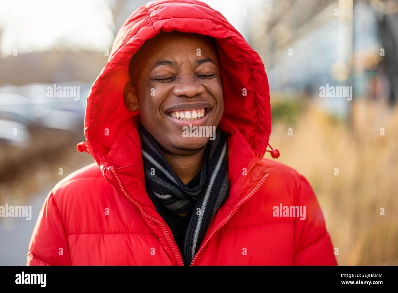 Young black man wearing hoodie hi-res stock photography and images - Alamy